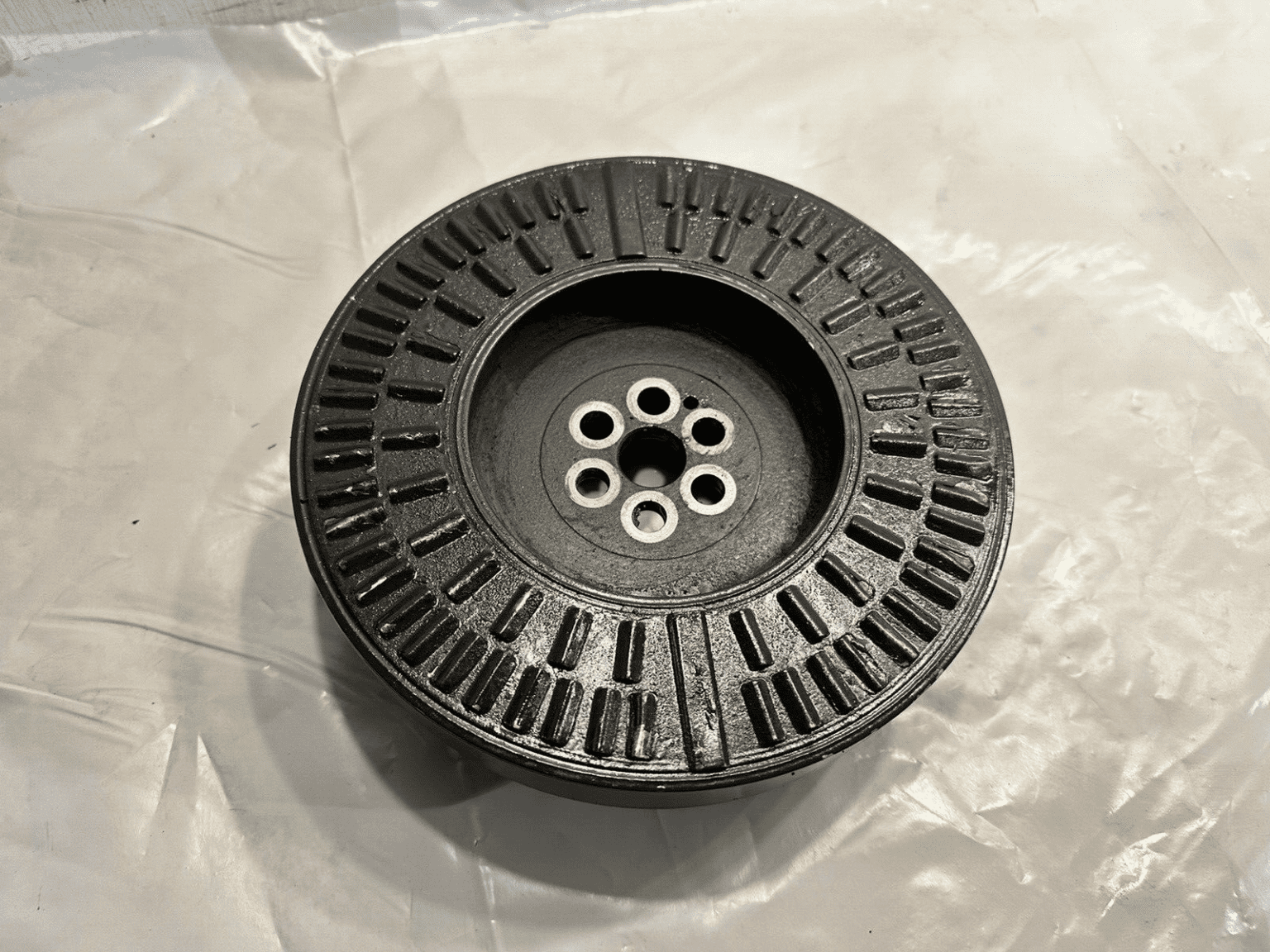 Harmonic balancers/Vibration Dampers for Trucks | Buy Harmonic ...