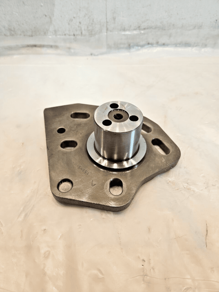 CATERPILLAR CAT C15 DIESEL ENGINE FRONT GEAR STUB SHAFT 151-5964 OEM ...