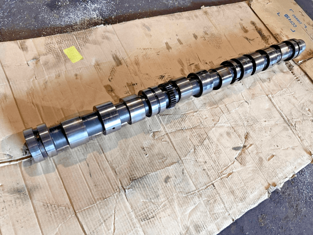 CUMMINS ISX DOHC Diesel Engine Injector Camshaft 4101432 OEM - ABC ...