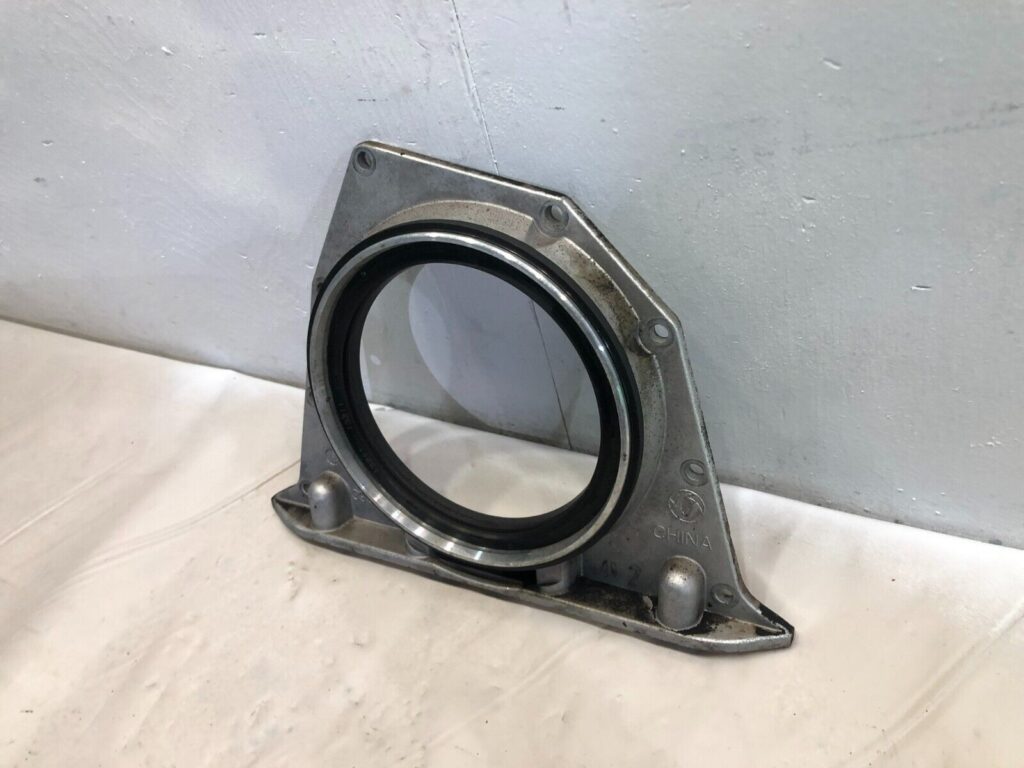 Cummins 8.3L 8.9L ISL ISC Rear Main Seal Diesel Engine Cover 3933384 ...