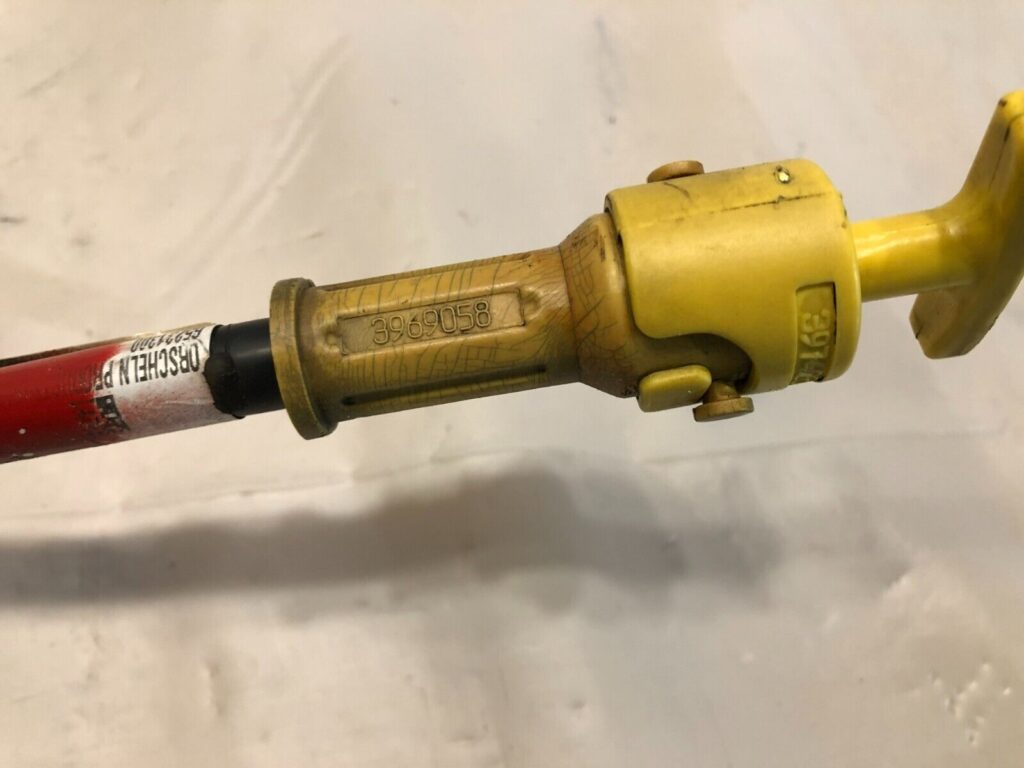 Cummins ISL9 8.9L Diesel Engine Oil Pressure Gauge Tube And Dipstick ...