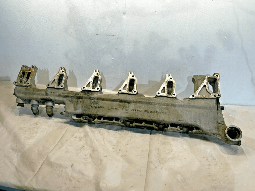 DETROIT DIESEL DD15 ENGINE EGR COOLER MANIFOLD BRACKET A4722030201 OEM ...