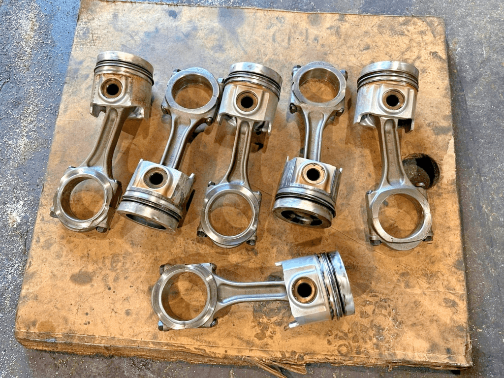 Set of 6 Caterpillar 3406B CAT Diesel Engine Connecting rod & Piston ...