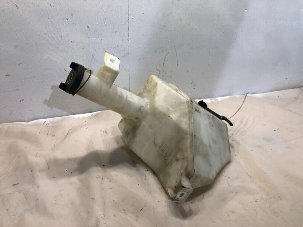 1999-2007 FORD F250 F350 Super Duty WINDSHIELD WASHER FLUID TANK ...