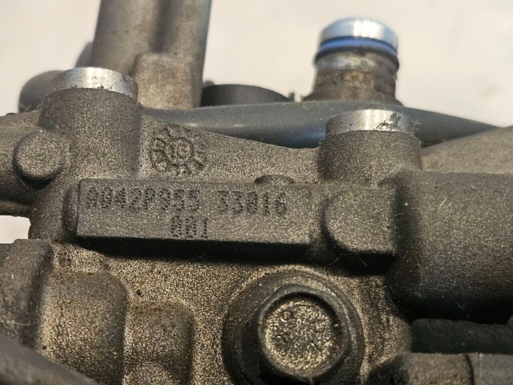 2017 Paccar MX13 Diesel Engine Fuel Filter Base Housing 1951944 OEM ...