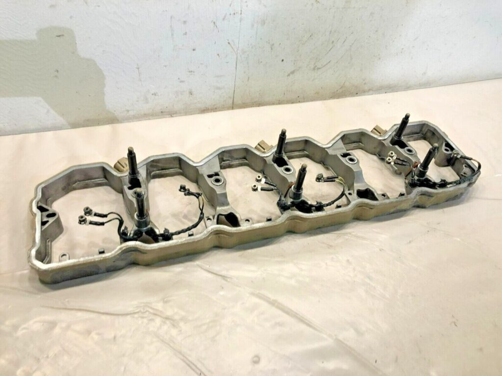 Cummins ISB 6.7 Diesel Engine Valve Cover Rise Plate Rocker Box 4938658 ...
