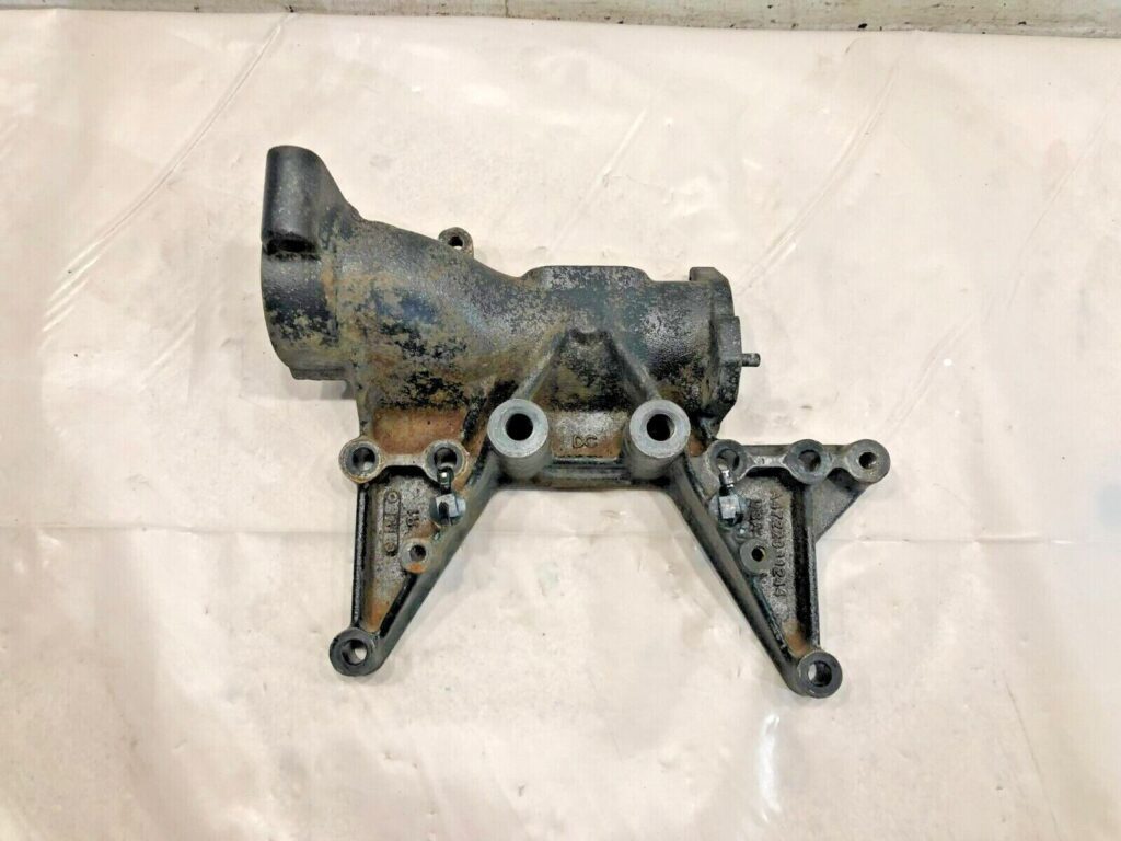 Detroit DD15 Diesel Engine EGR Manifold Crossover Tube Bracket ...