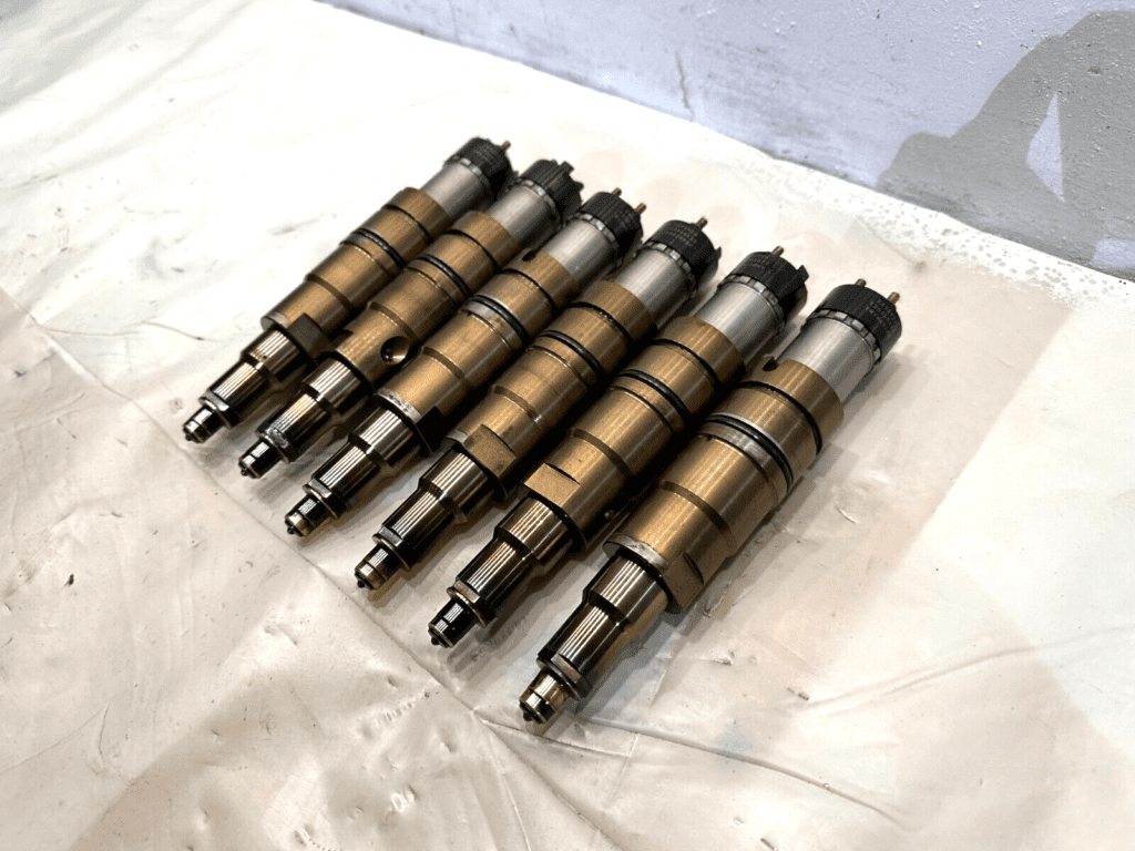 Set of 6 Cummins ISX15 450HP CPL 3719 Diesel Engine Fuel Injectors ...