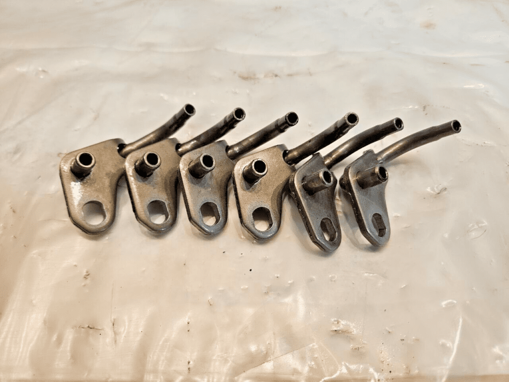 Set of 6 VOLVO D12 DIESLE ENGINE PISTON COOLING OIL NOZZLES 3155151 OEM ...